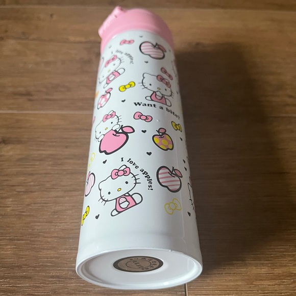 Hello Kitty | Dining | Only 2 Left Hello Kittynwt Medium Thermos | Poshmark